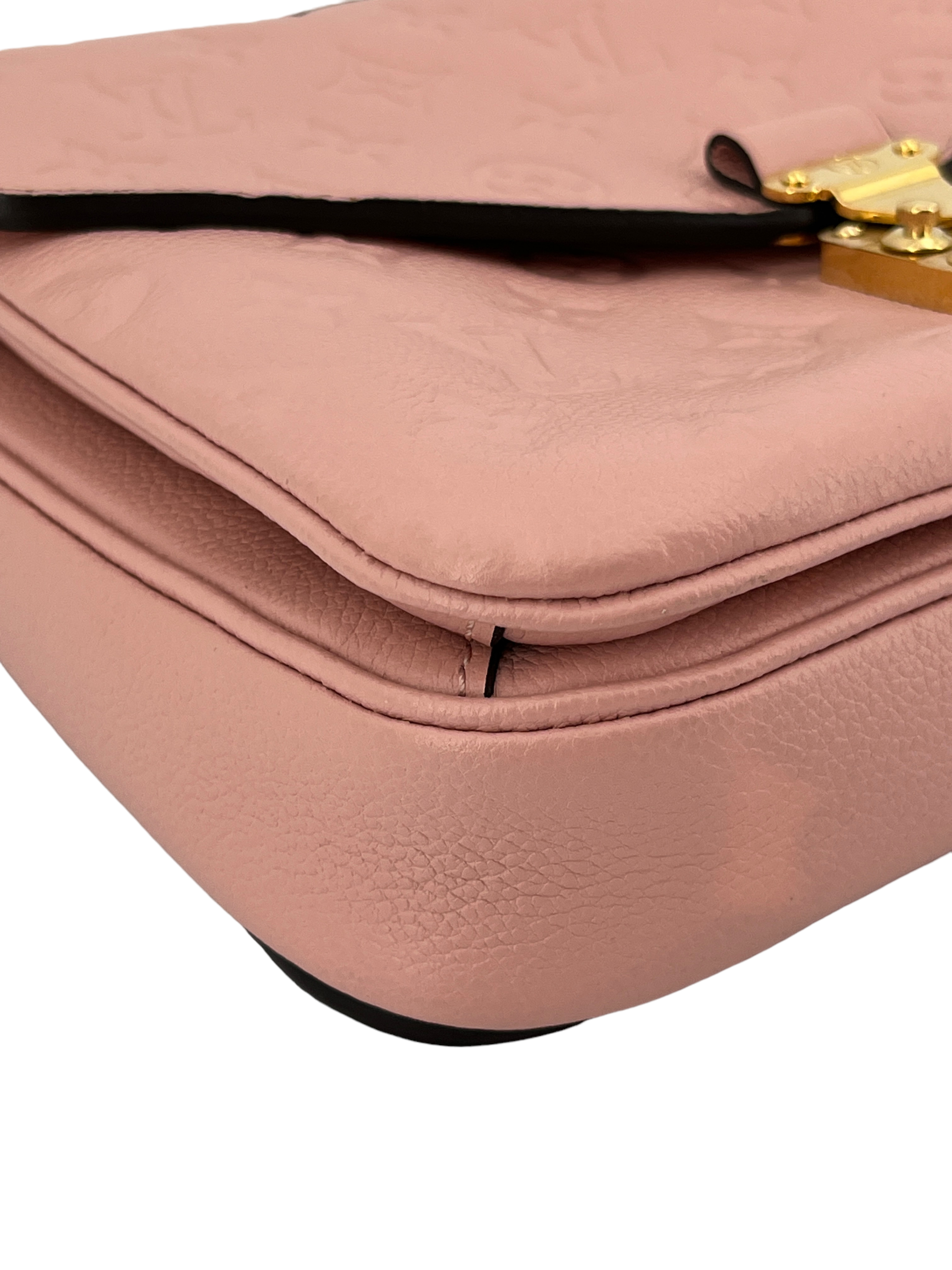 Louis Vuitton Pochette Metis Empreinte Rose Poudre Ballerine - I Love ...